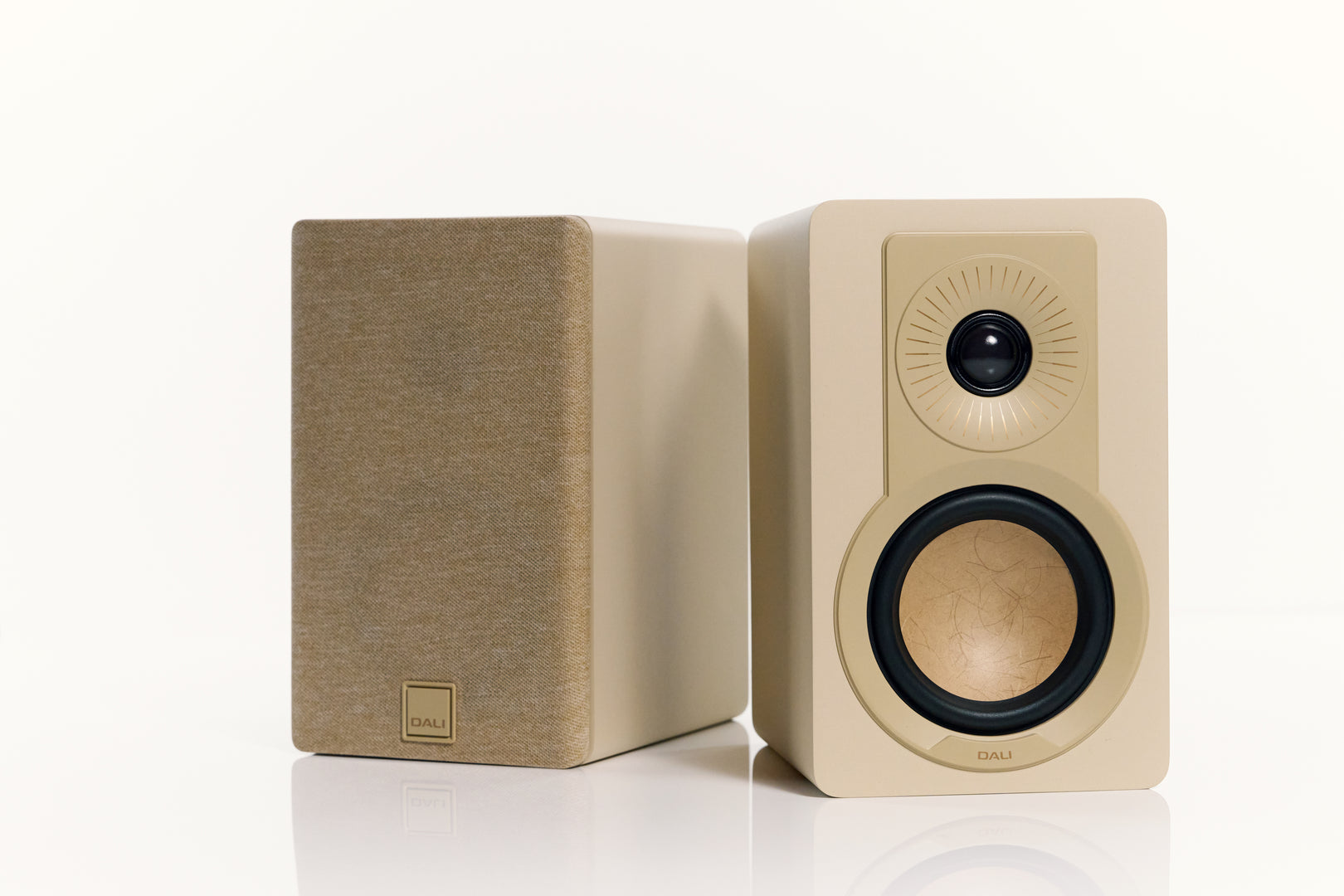 New - Dali KUPID Bookshelf Loudspeaker (pr) - Canada – Art et Son (Art ...